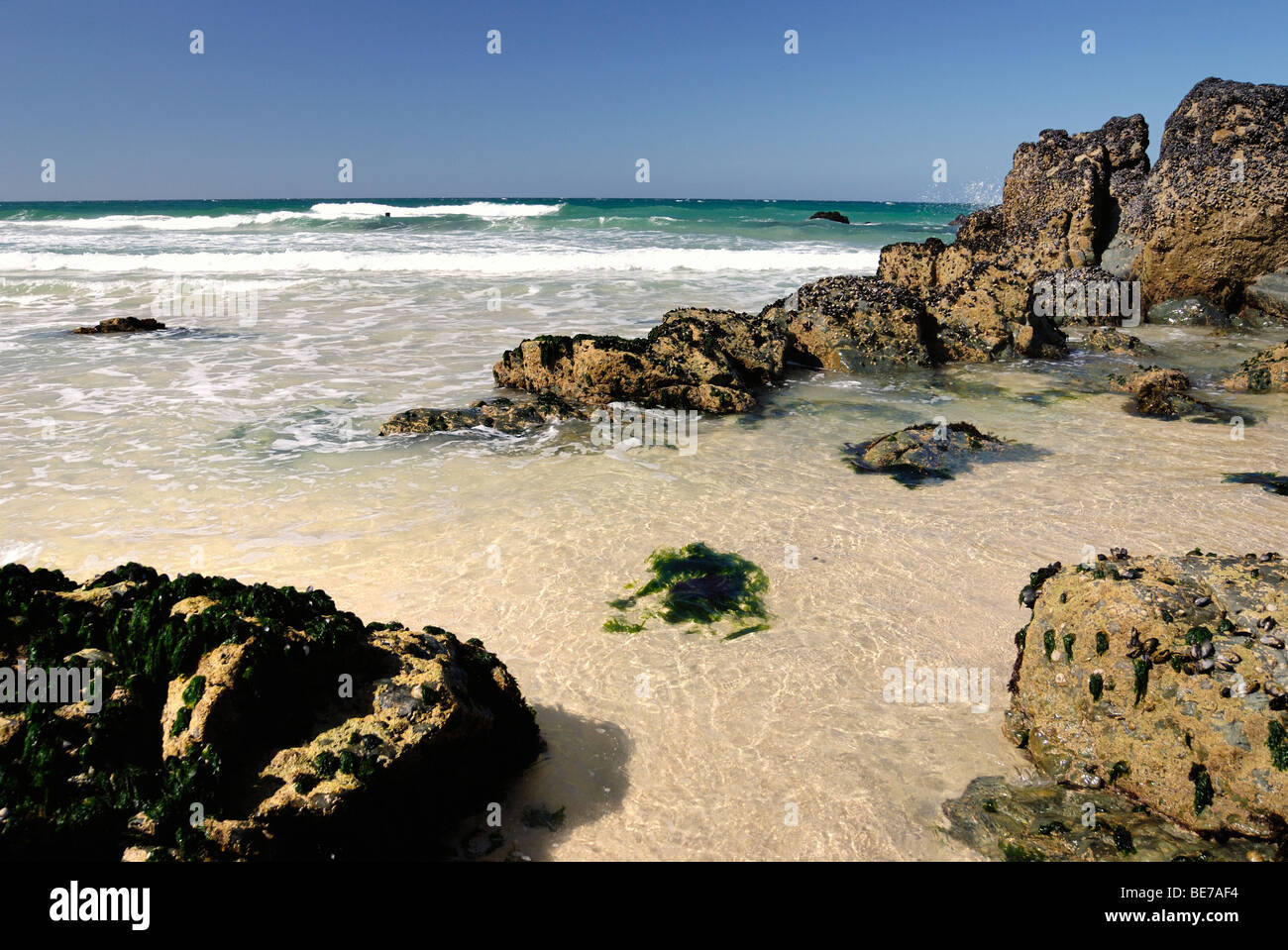 Clear water over rocks hi-res stock photography and images - Alamy