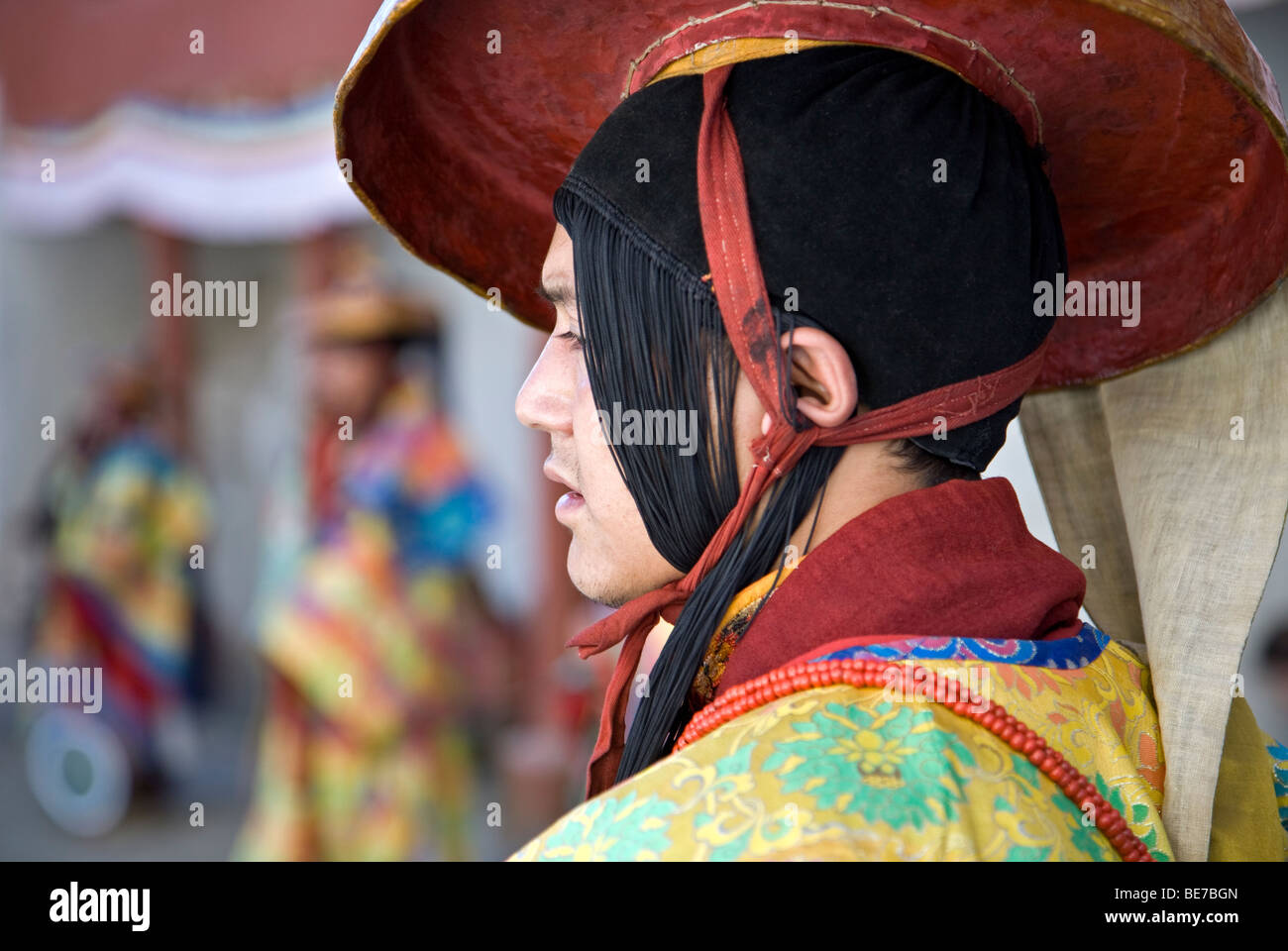 Buddhist monks dressed traditional costumes hi-res stock photography ...