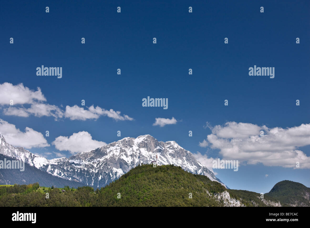 Pilgrimage church Locherboden, Mt. Hohe Munde, Mieminger Kette mountain ...