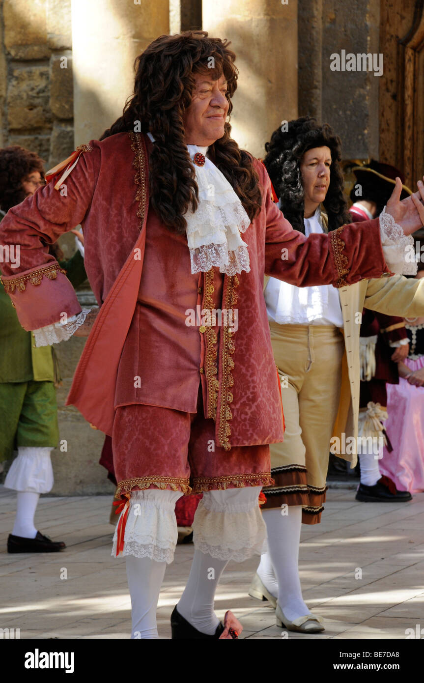 French bourgeois costume hi-res stock photography and images - Alamy