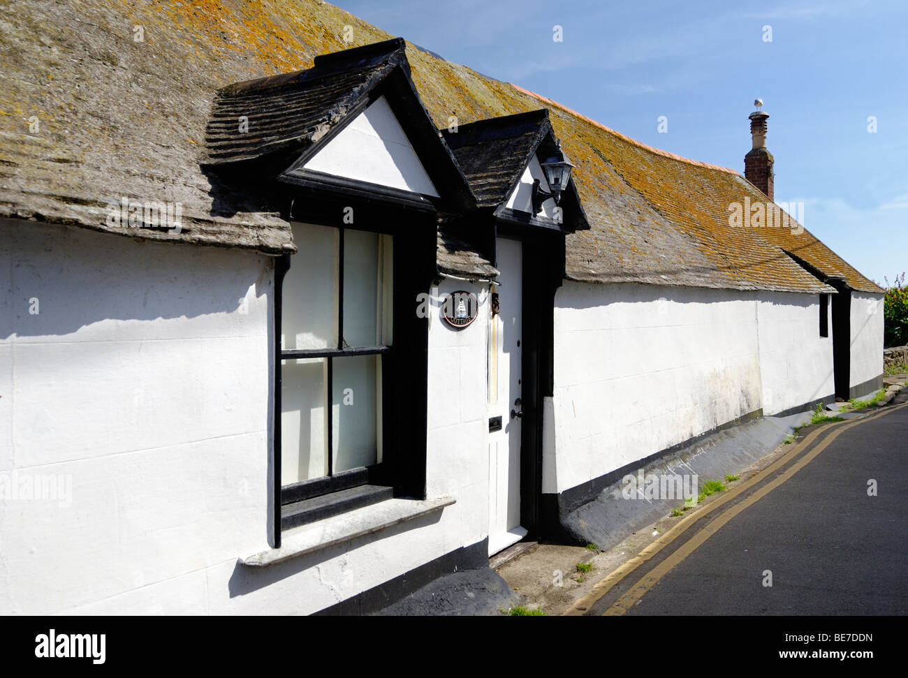 White houses in cornwall hi-res stock photography and images - Alamy