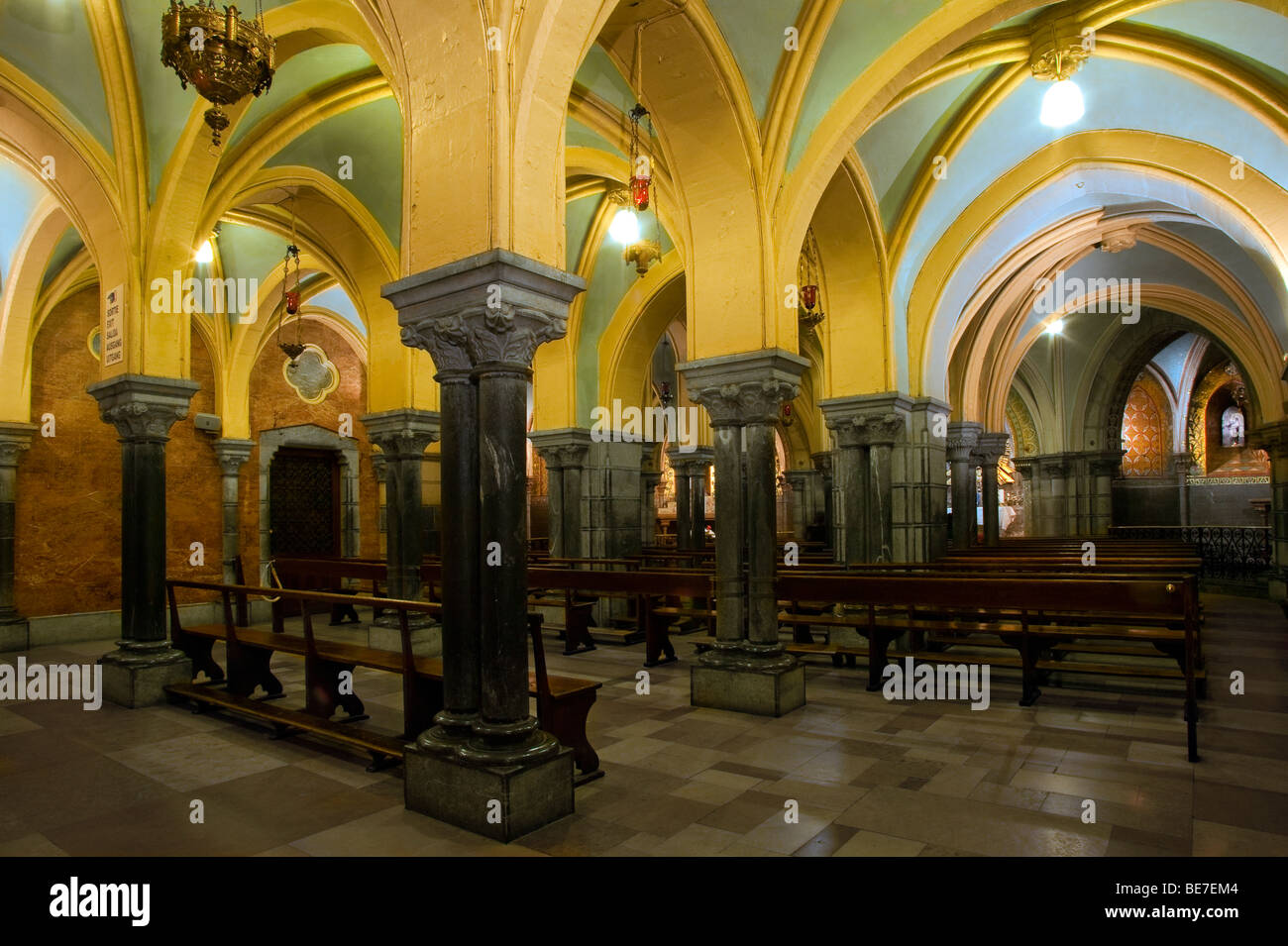 CRYPT OF ROSAIRE BASILICA, LOURDES, FRANCE Stock Photo - Alamy