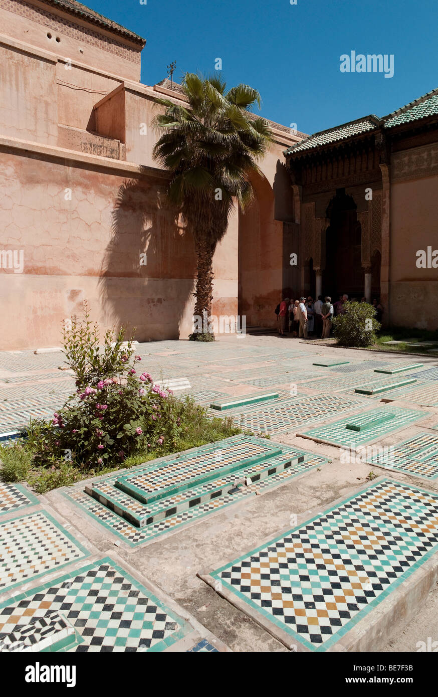 Arabic cemetery gravestone tombstone hi-res stock photography and ...