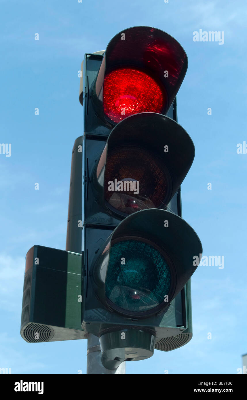 Traffic light, red Stock Photo - Alamy