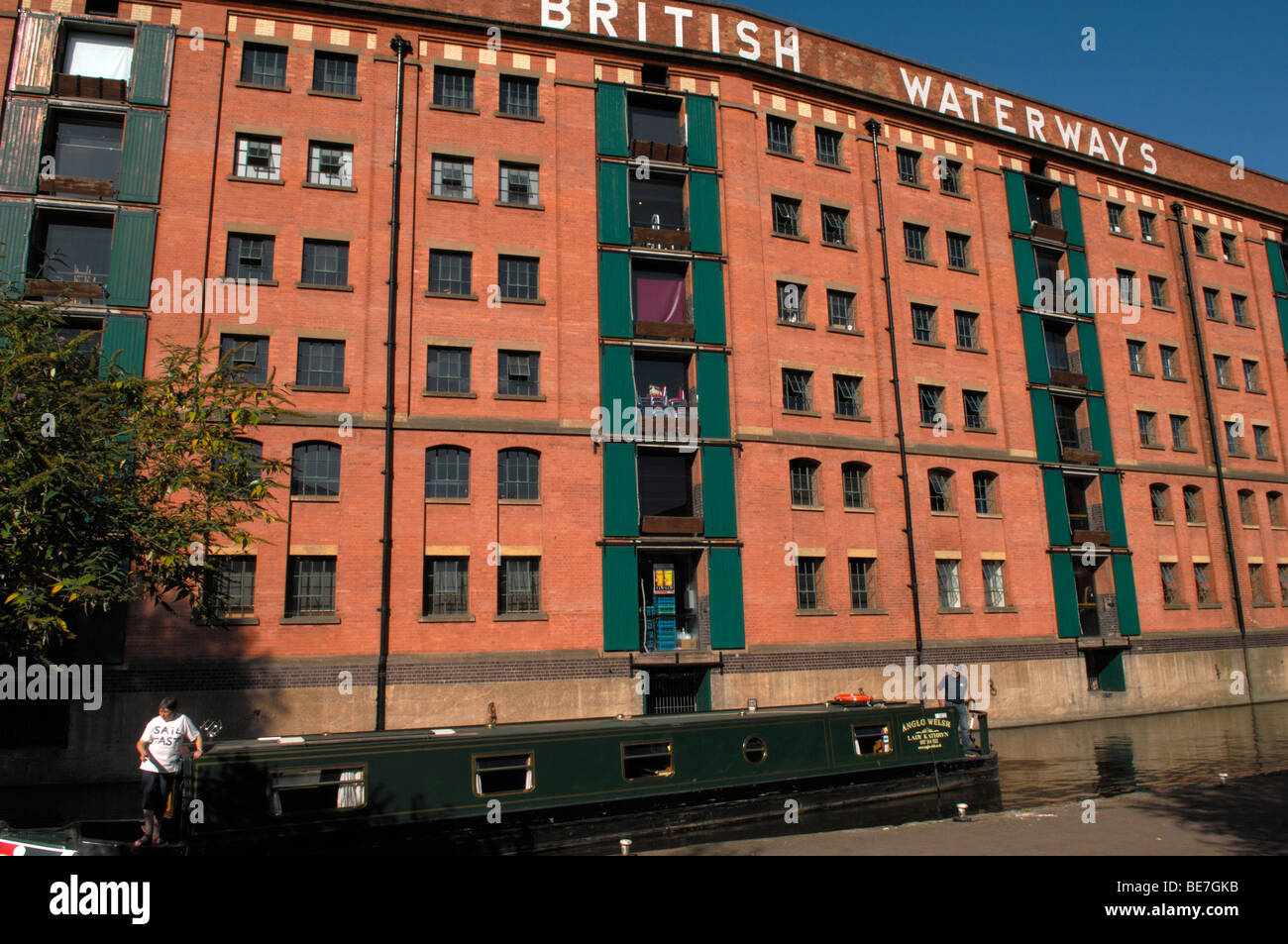 A narrowboat navigating the River Leen in Nottingham city, England ...