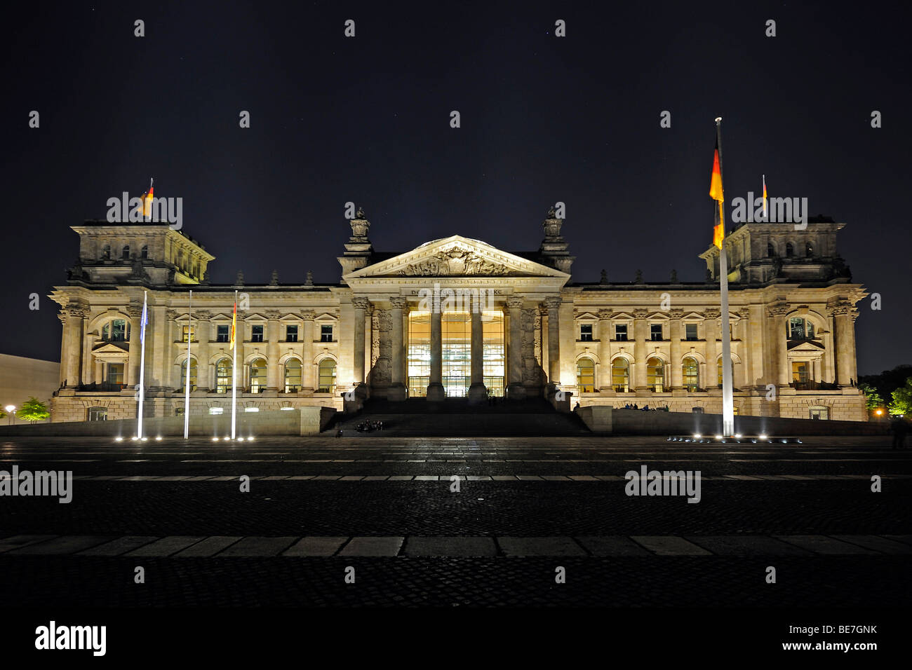 Reichstag building at night hi-res stock photography and images - Alamy