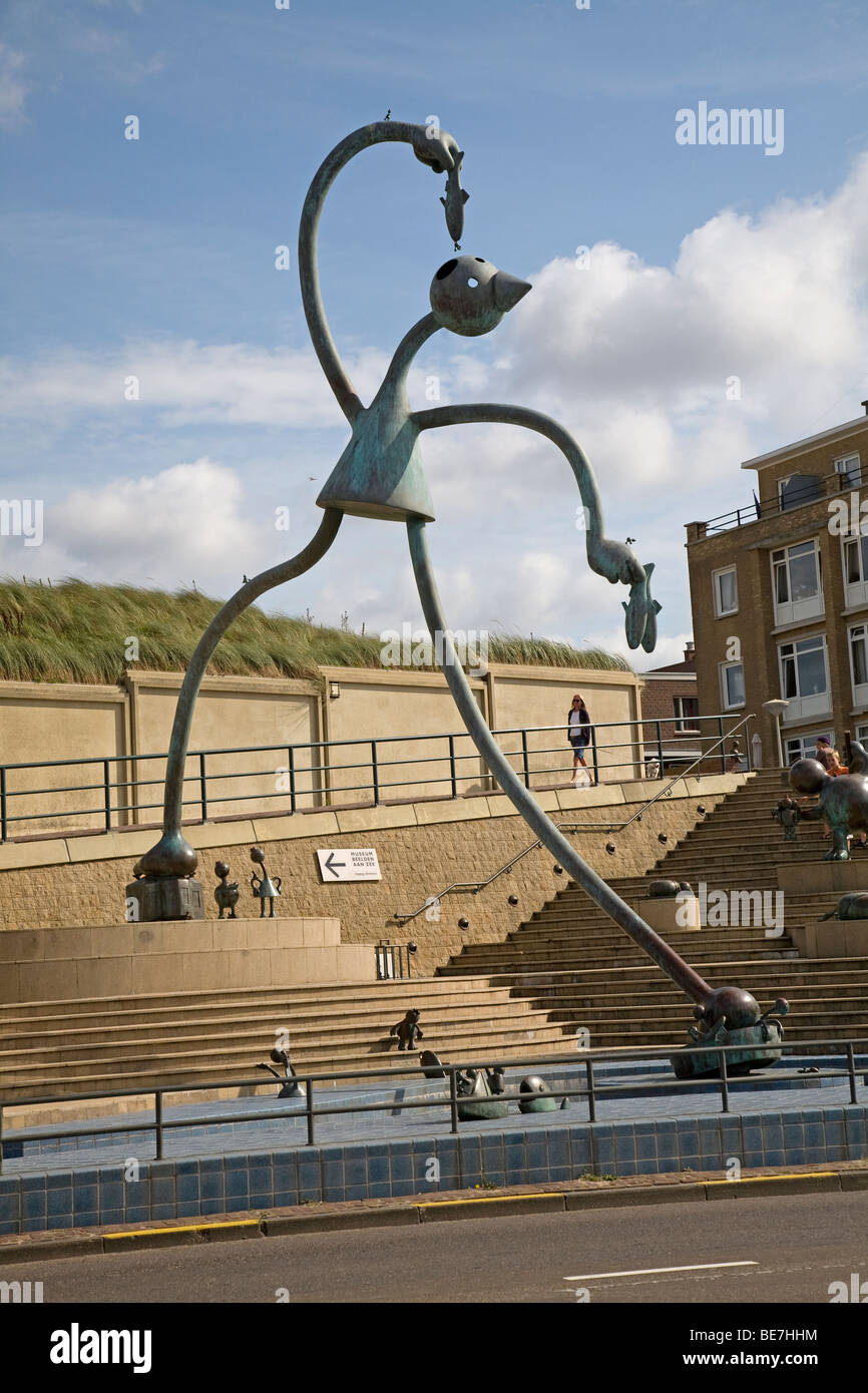 Scheveningen sculpture hi-res stock photography and images - Alamy