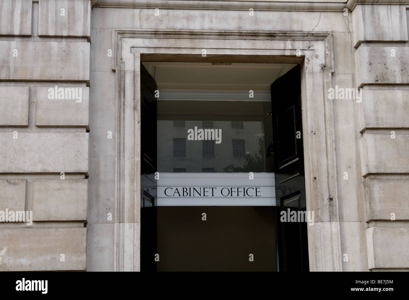 The cabinet office entrance hi-res stock photography and images - Alamy