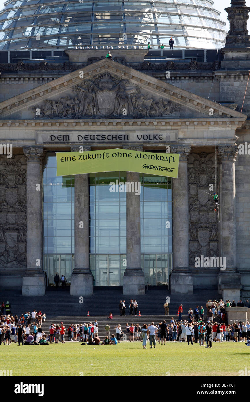 Berlin, the Reichstag building. EU/DE/DEU/GER/ Germany/ capital Berlin ...