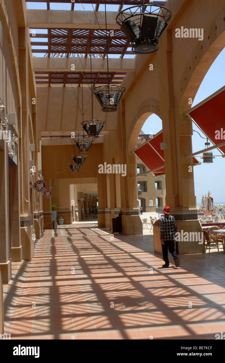 Al Kout Piers Shopping Centre, Mangaf, Kuwait Stock Photo - Alamy
