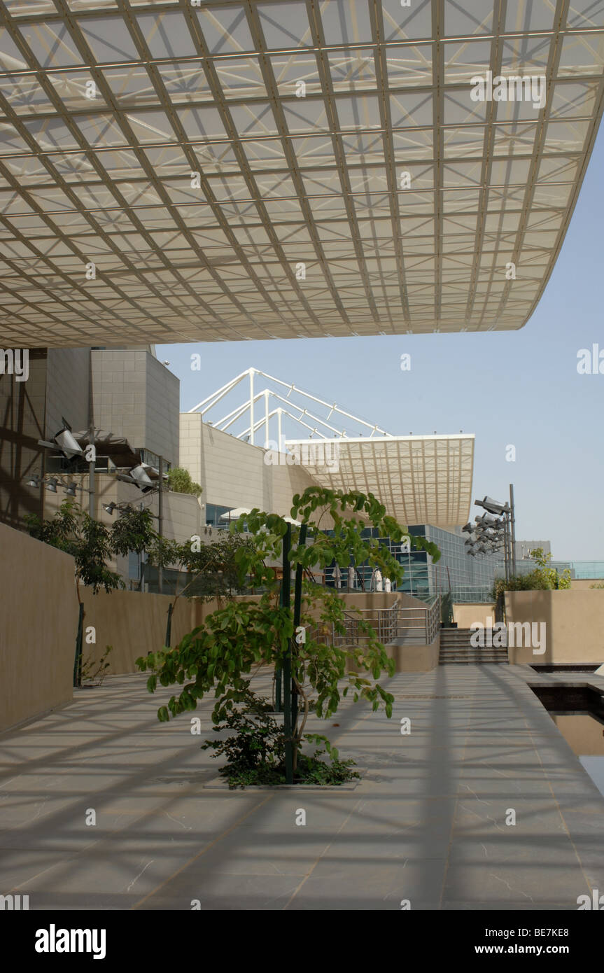 The avenues kuwait hi-res stock photography and images - Alamy