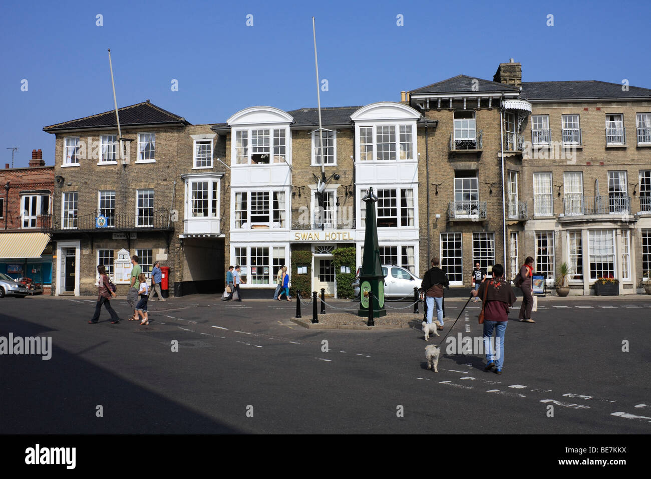 The Swan Hotel and Town Hall in the Market Place, Southwold, Suffolk ...