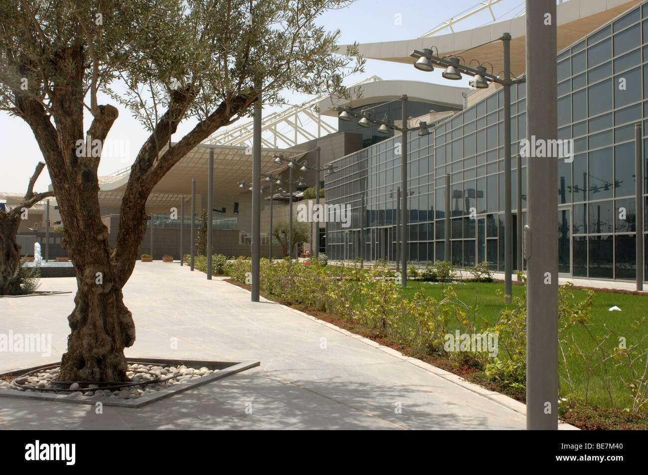 Kuwait the avenues hi-res stock photography and images - Alamy