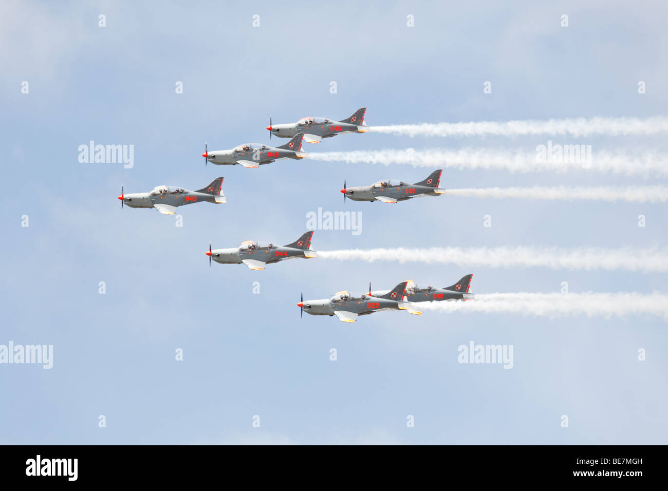 Airplanes performing aerobatic stunt at airshow Stock Photo - Alamy