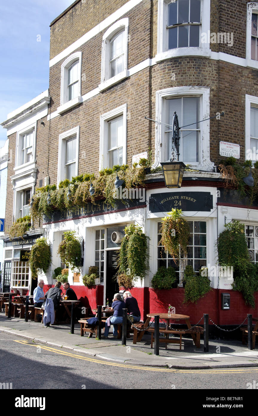 The hillgate pub notting hill hi-res stock photography and images - Alamy