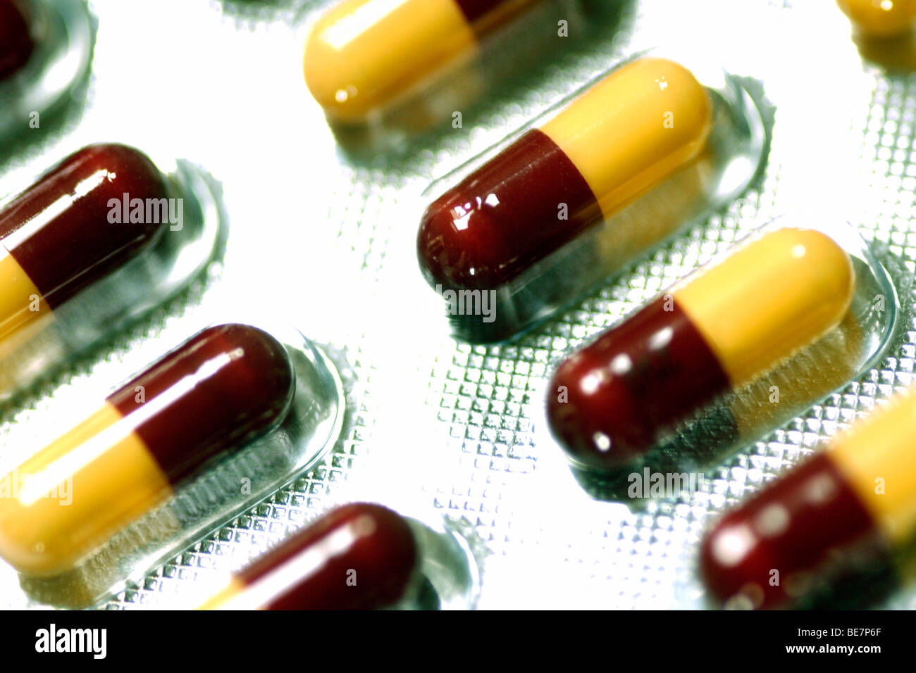 Medicine pills and tablets close up Stock Photo - Alamy