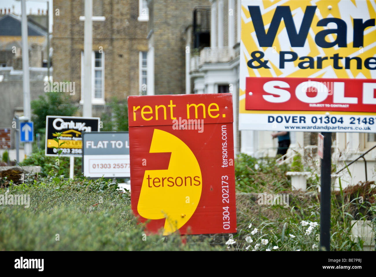 For rent sign street hi-res stock photography and images - Alamy