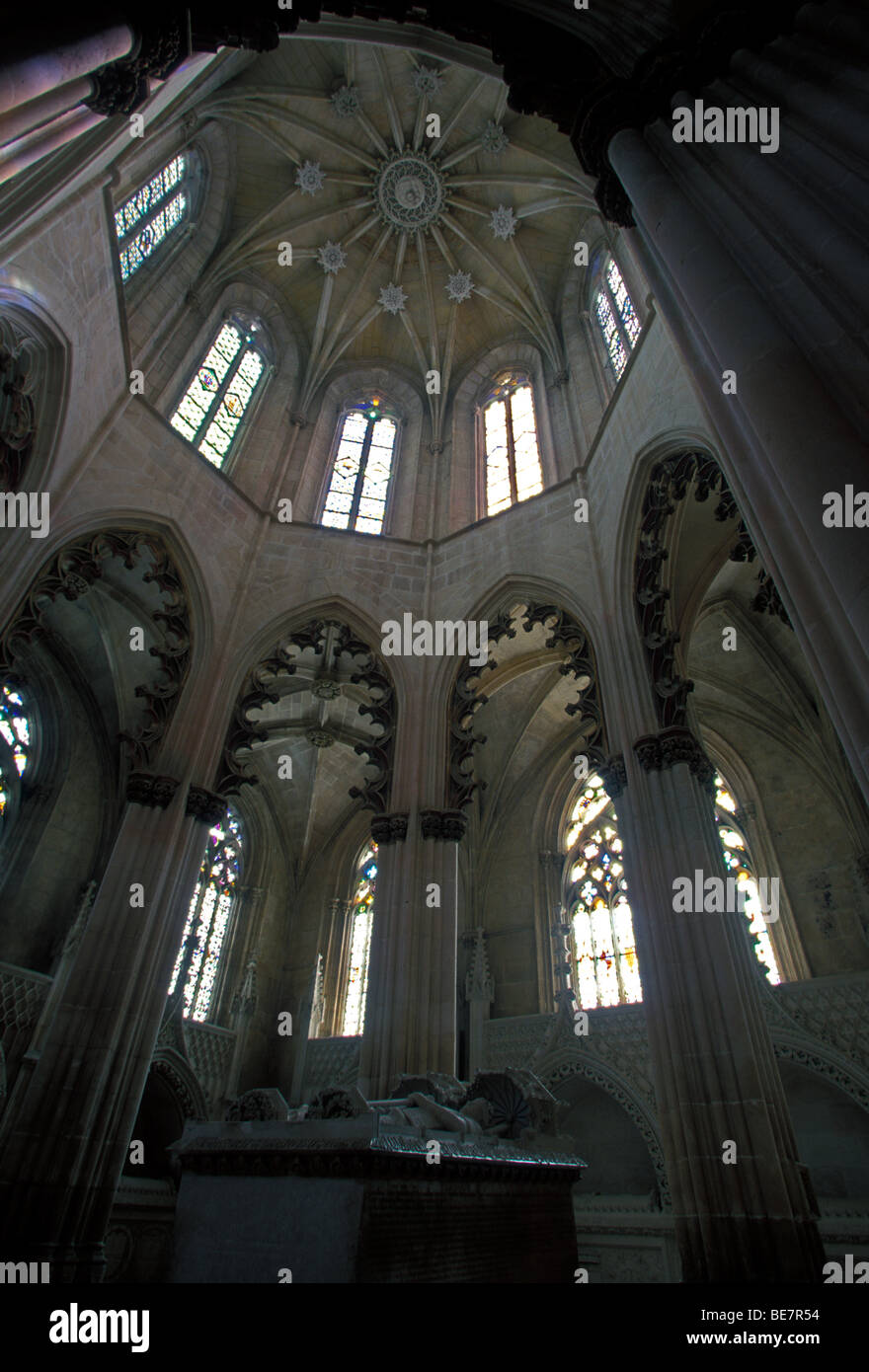 Star vault, Founder's Chapel, Batalha Monastery, vaulted ceiling ...