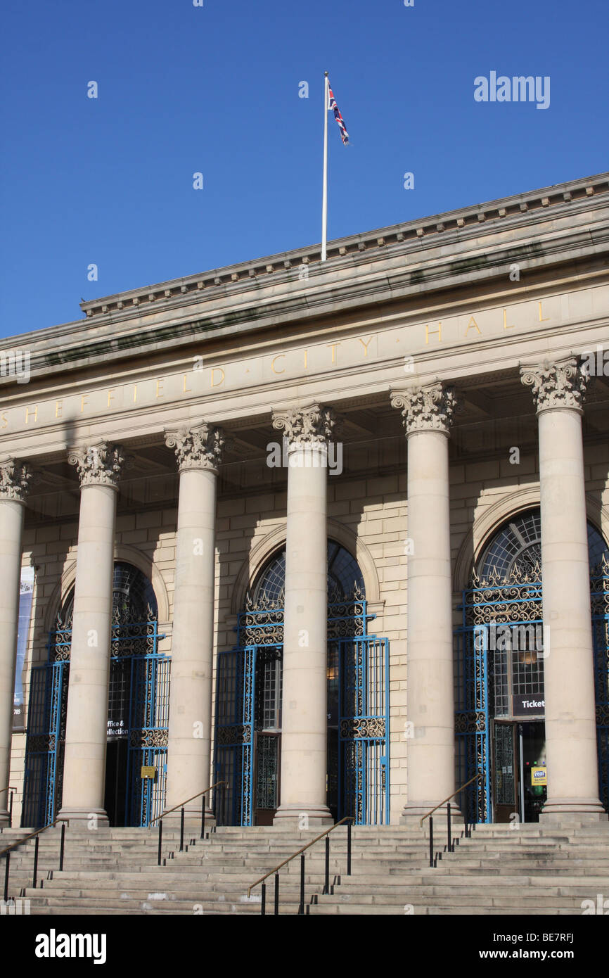 Sheffield city hall hi-res stock photography and images - Alamy
