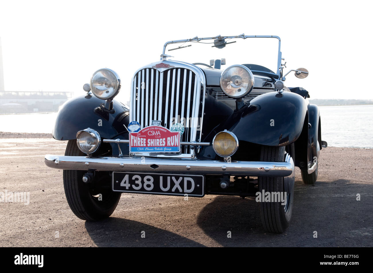 Singer roadster hi-res stock photography and images - Alamy