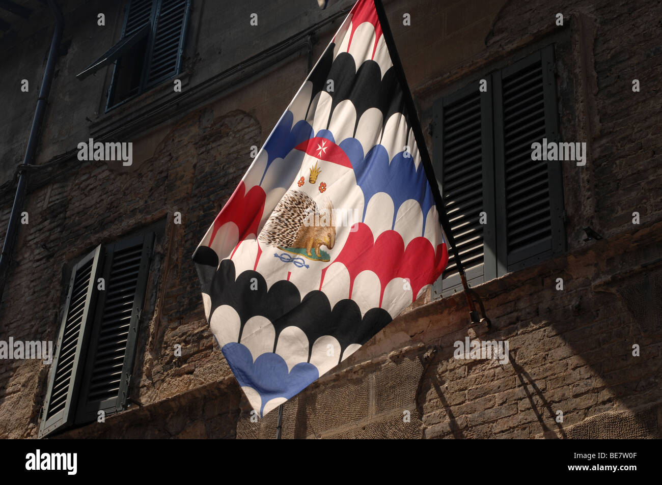 Palio di siena flag hi-res stock photography and images - Alamy
