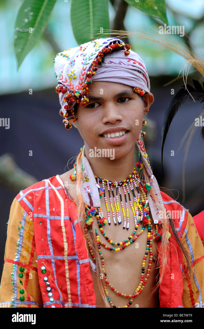 tagabawa tribe kadayawan festival davao city davao del norte mindanao ...