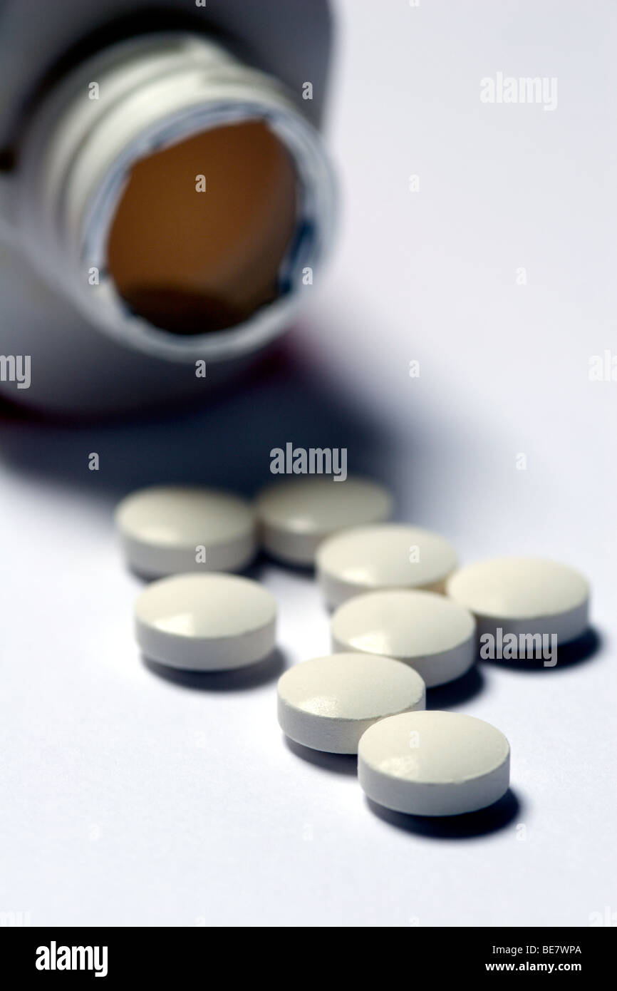 Vitamin c tablets hi-res stock photography and images - Alamy