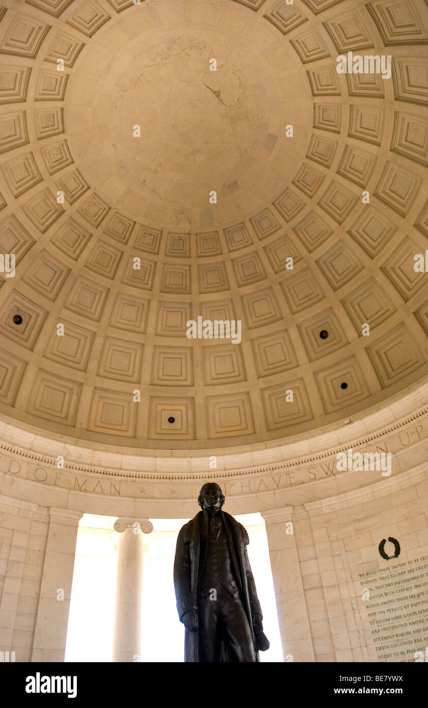 Jefferson Memorial in Washington DC inside dome with statue of Thomas ...