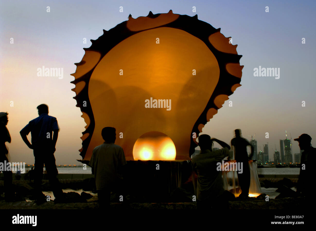 Qatar pearl shell hi-res stock photography and images - Alamy