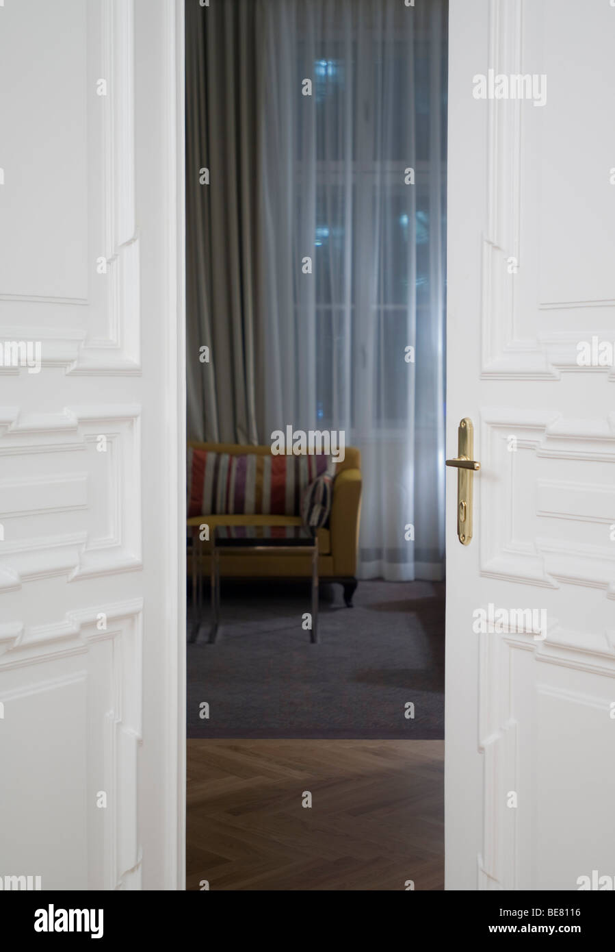 Hotel ring hi-res stock photography and images - Alamy