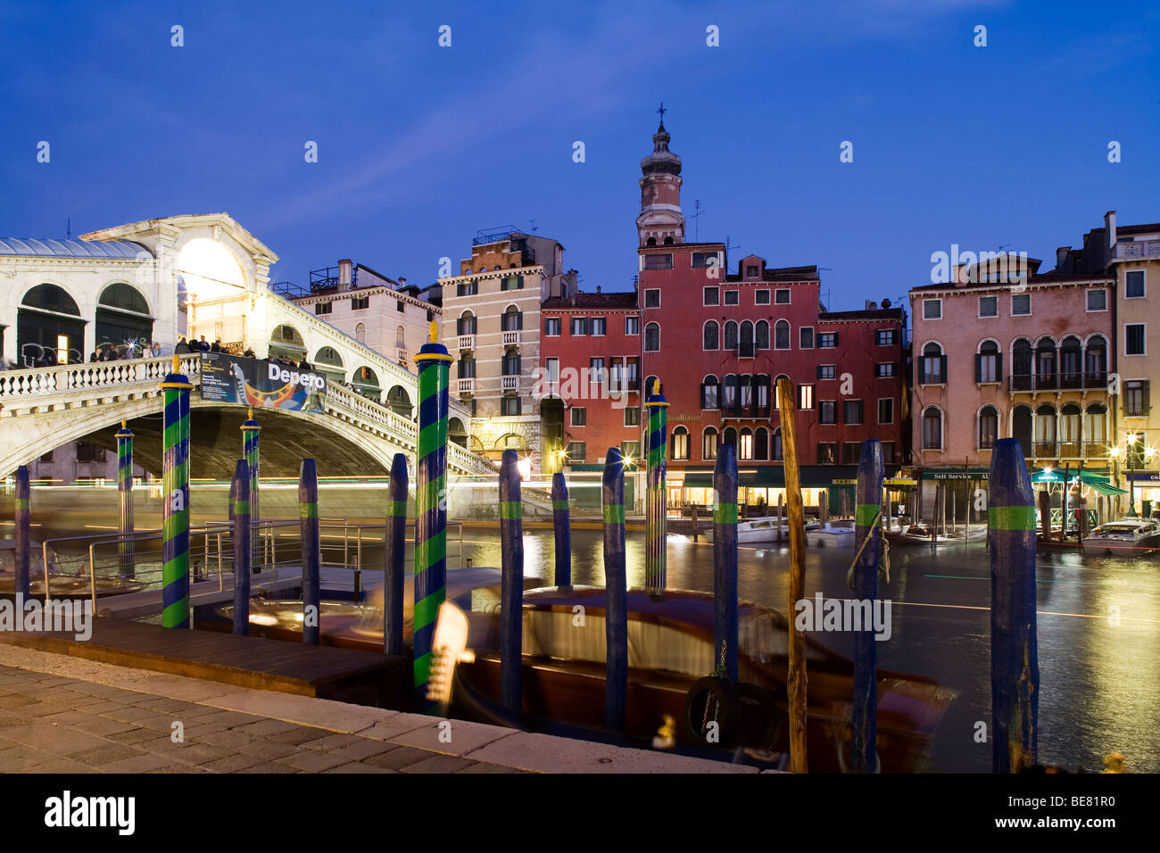 Rialto bridge venice hi-res stock photography and images - Alamy