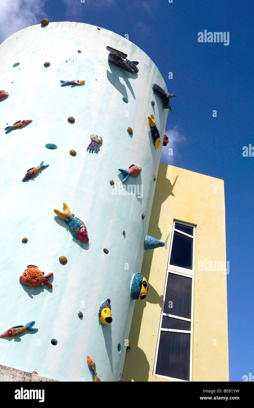 Fish sculptures hi-res stock photography and images - Alamy