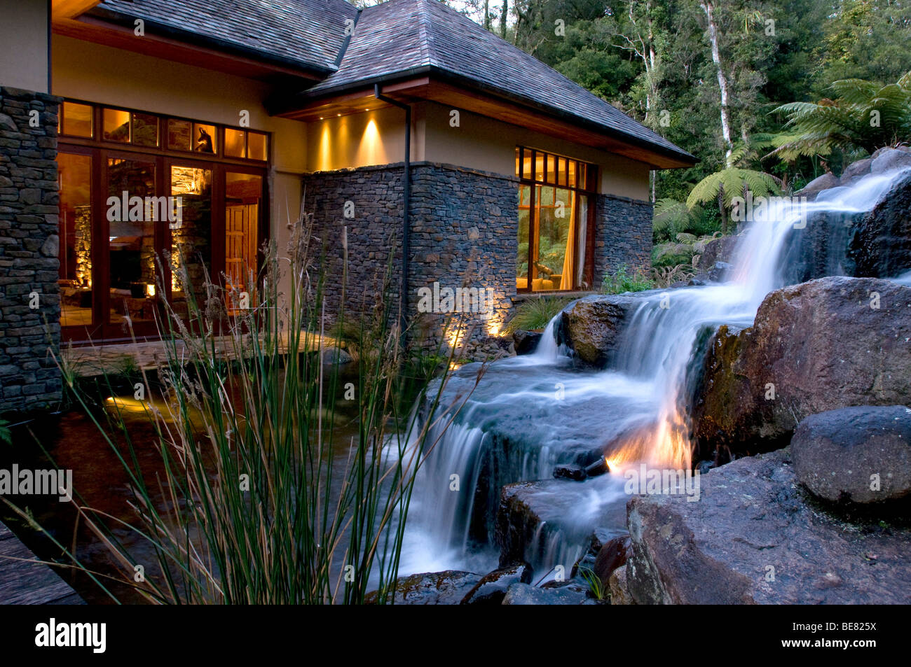 House With Waterfall And Lawn 32.28”Water Fountain Outdoor Modern