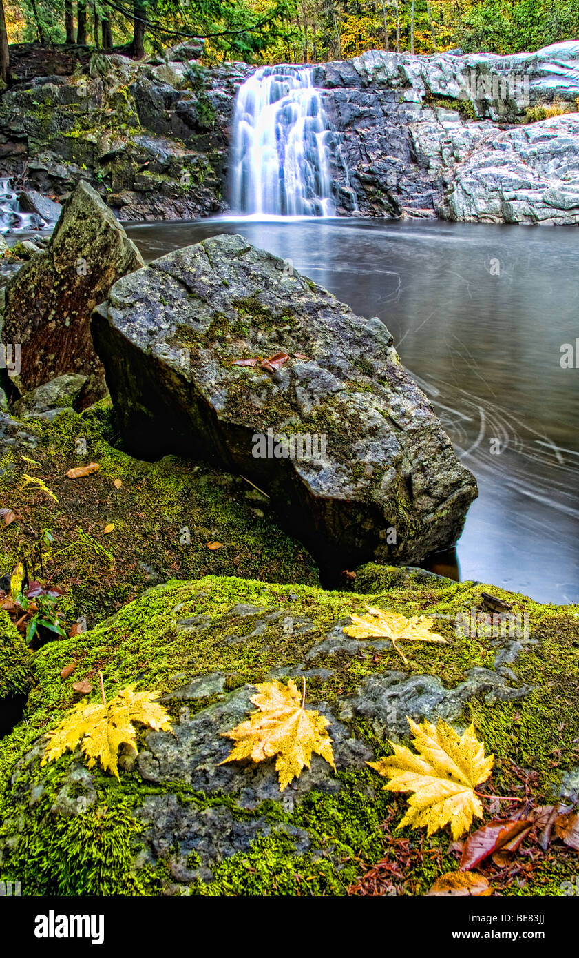 Ludlow vermont fall hi-res stock photography and images - Alamy