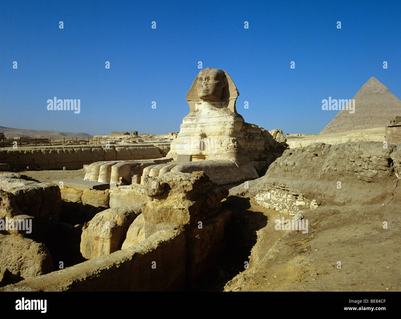 The ancient Sphinx and Great Pyramid on the Giza Plateau near Cairo ...