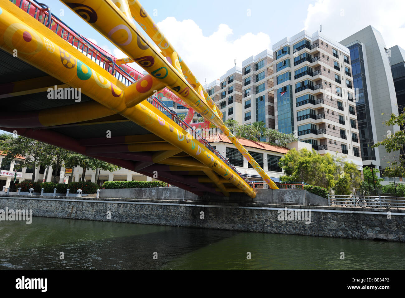 Alkaff Bridge over the Singapore River, Singapore Stock Photo - Alamy