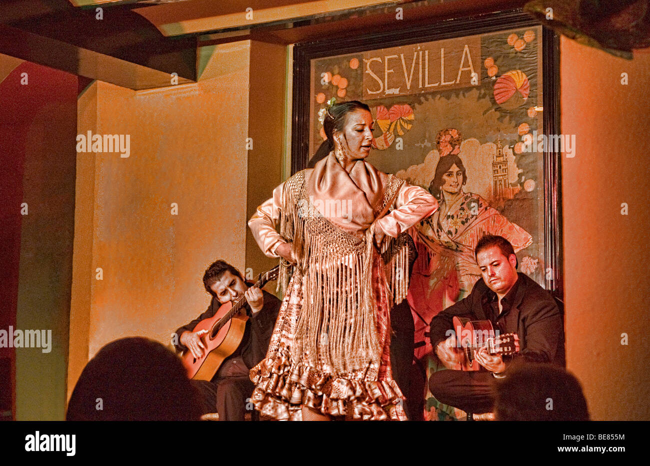 Flamenco dancers sevilla hi-res stock photography and images - Alamy