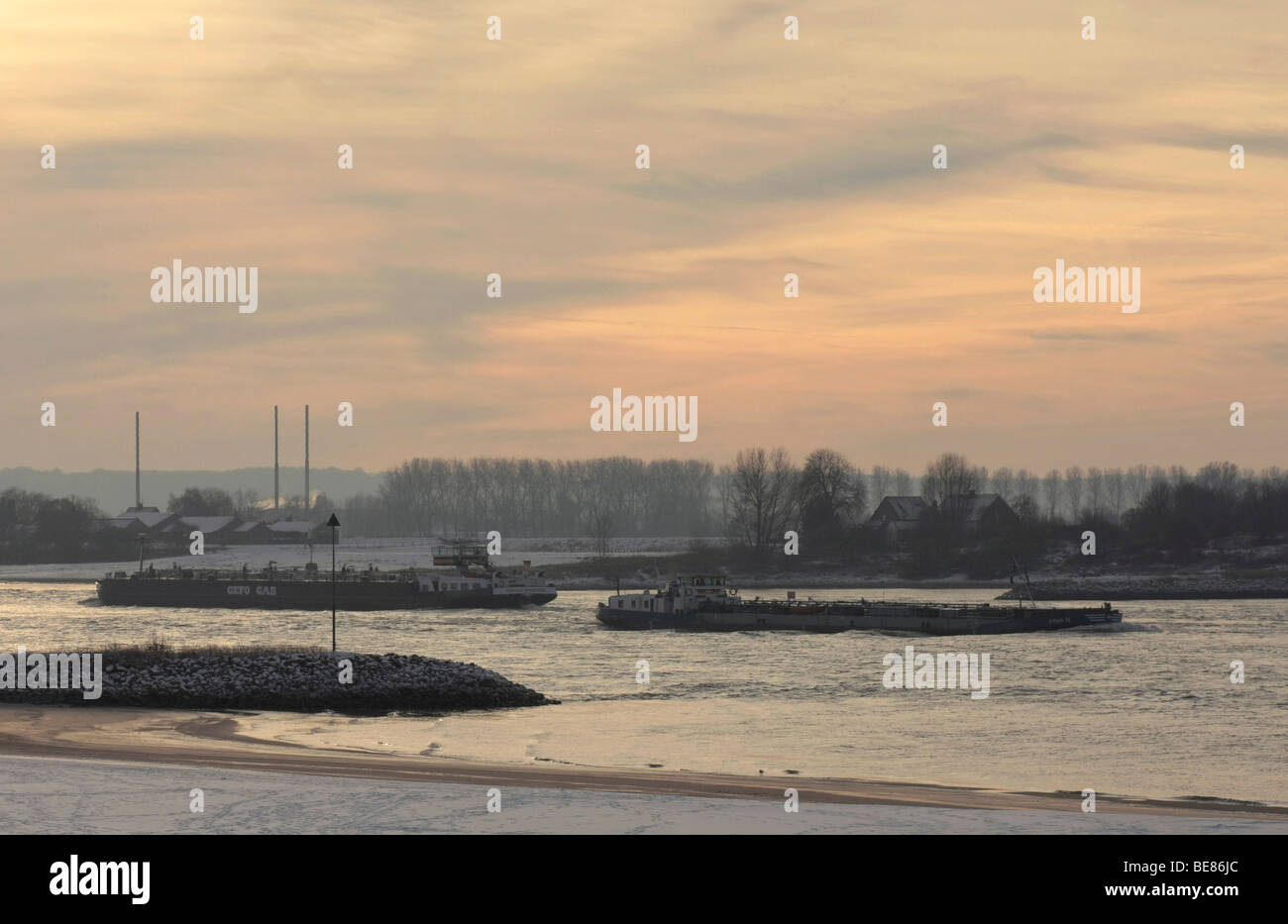 Uiterwaarde waal hi-res stock photography and images - Alamy