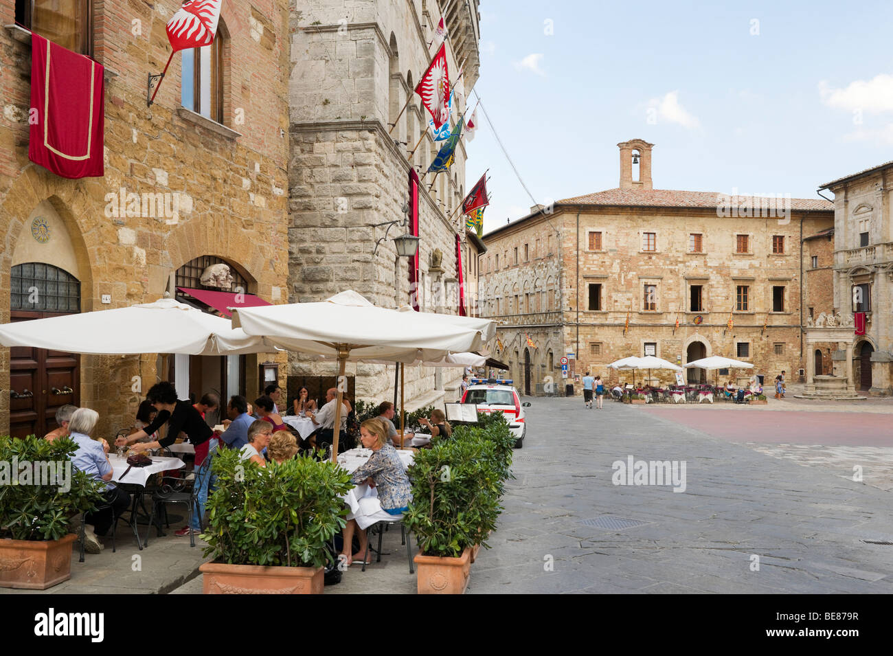 Restaurant in the Piazza Grande in front of the the Palazzo Comunale ...