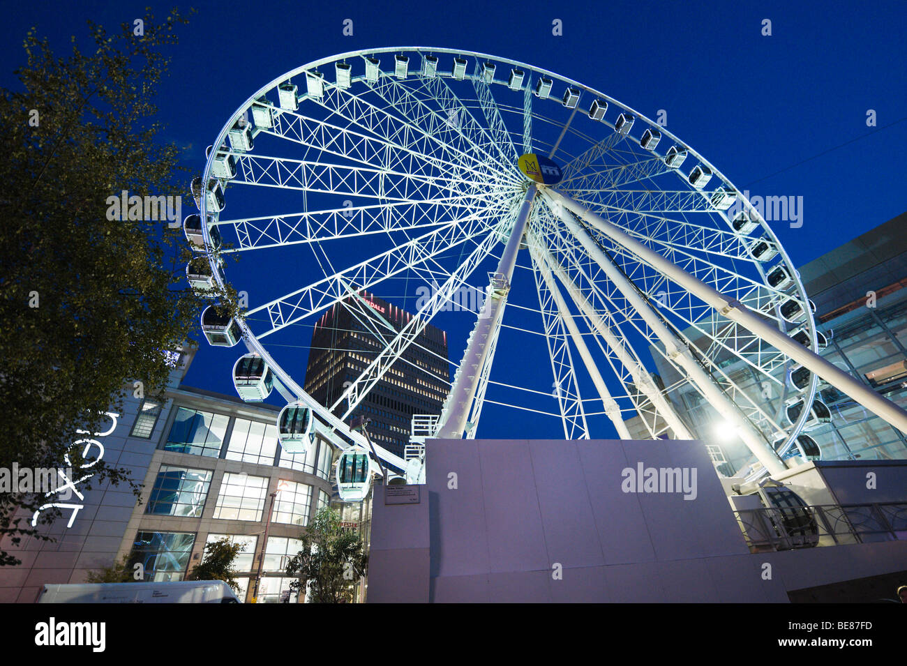 The Manchester Wheel in Exchange Square at night, Manchester, England ...
