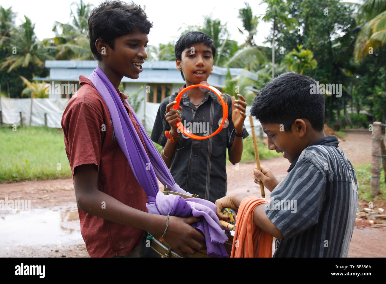 Indian musical instruments hi-res stock photography and images - Alamy
