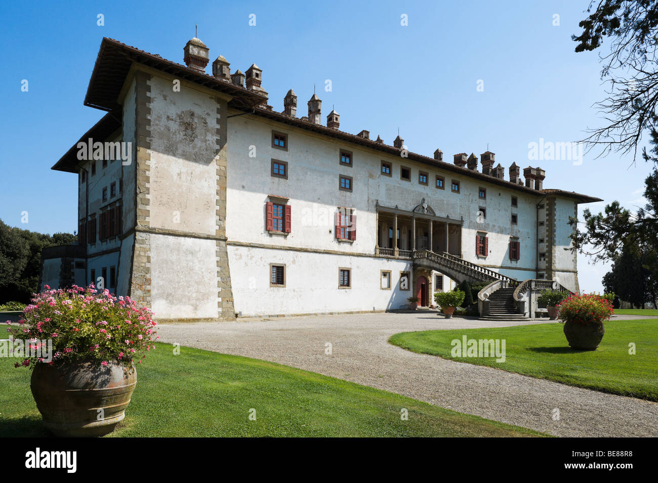 Tuscany villa medici hi-res stock photography and images - Alamy
