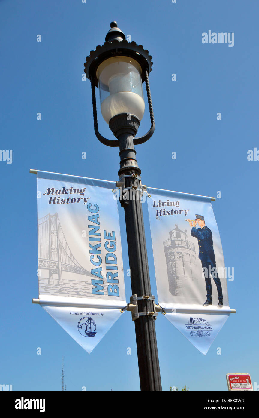 Signs in Mackinaw City Michigan Stock Photo - Alamy