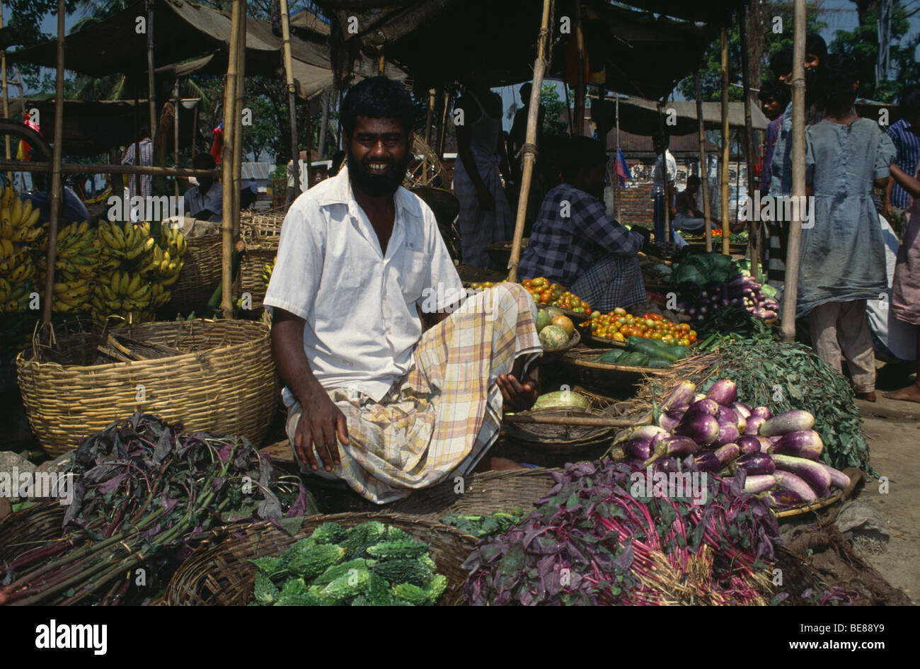 Bangladeshi vegetable vendor hi-res stock photography and images - Alamy