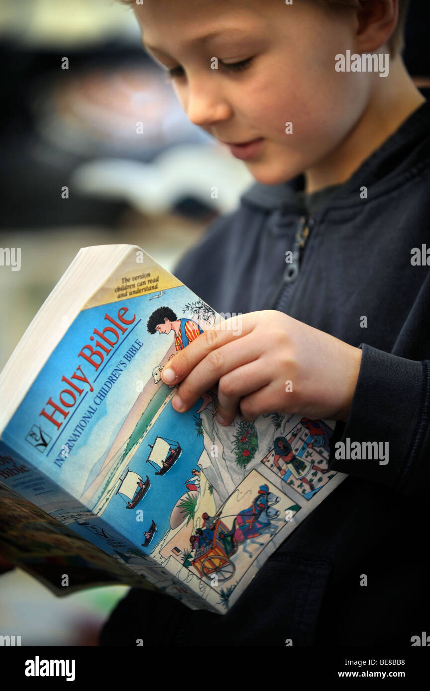 Bible class hi-res stock photography and images - Alamy