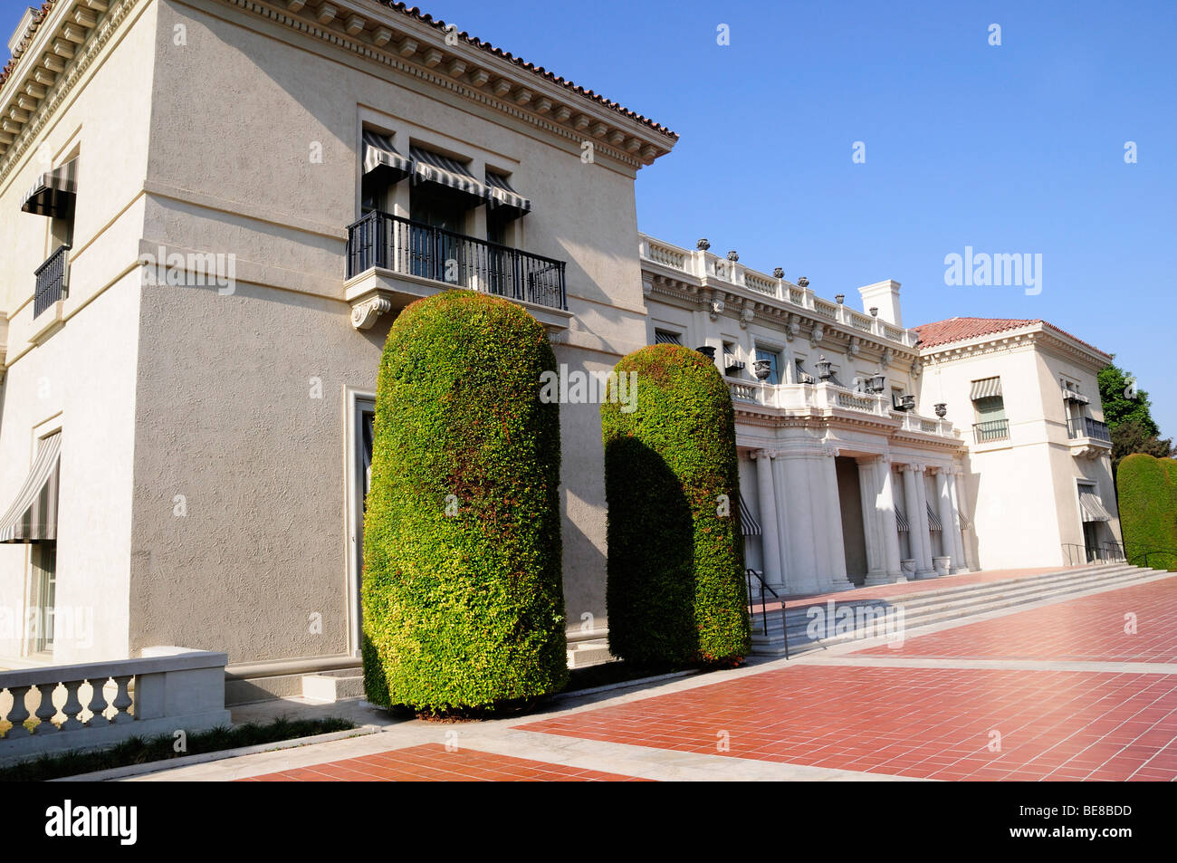 The huntington gallery exterior pasadena hi-res stock photography and ...