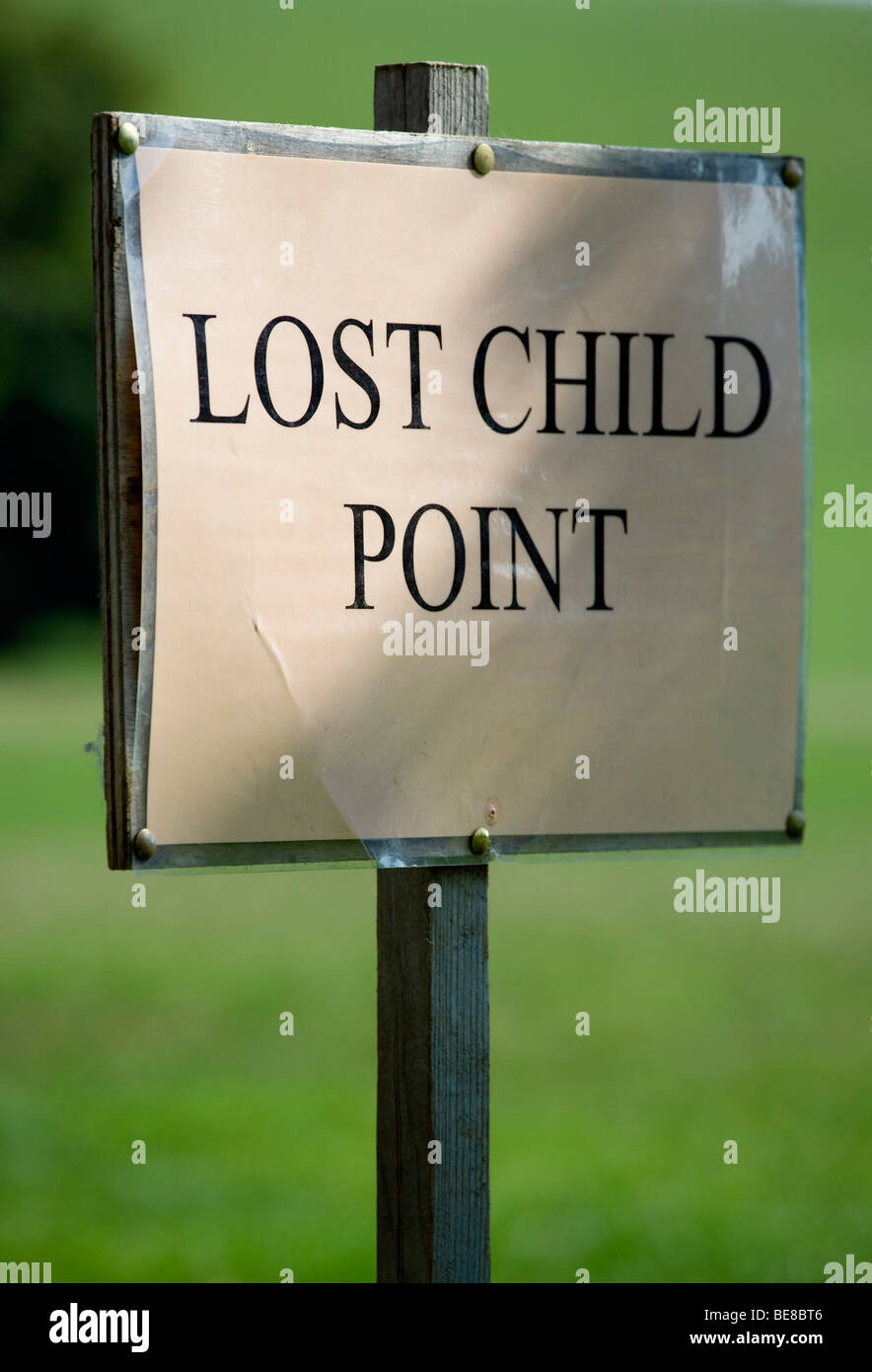 Lost Children Sign High Resolution Stock Photography and Images - Alamy