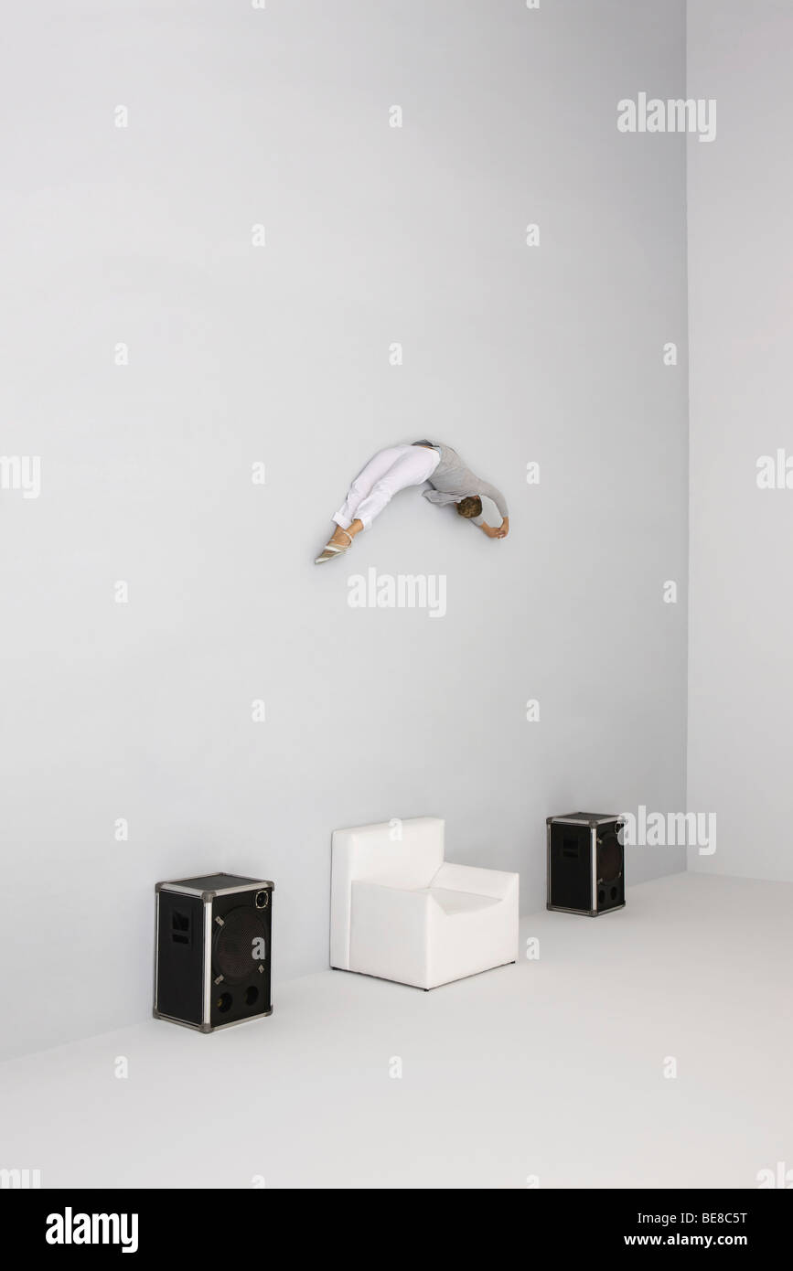 Optical illusions floating hi-res stock photography and images - Alamy