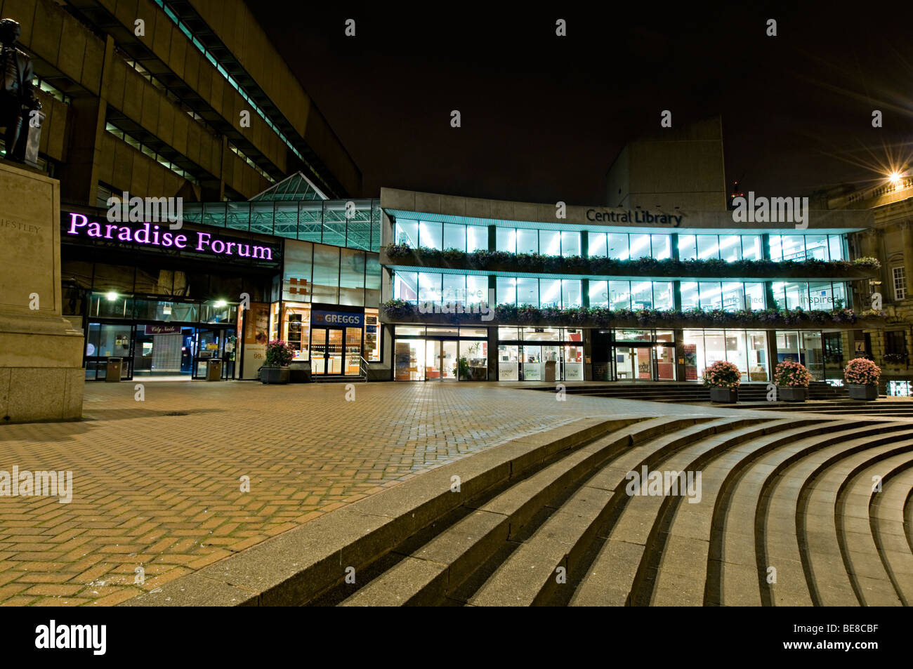 Birmingham old library steps hi-res stock photography and images - Alamy