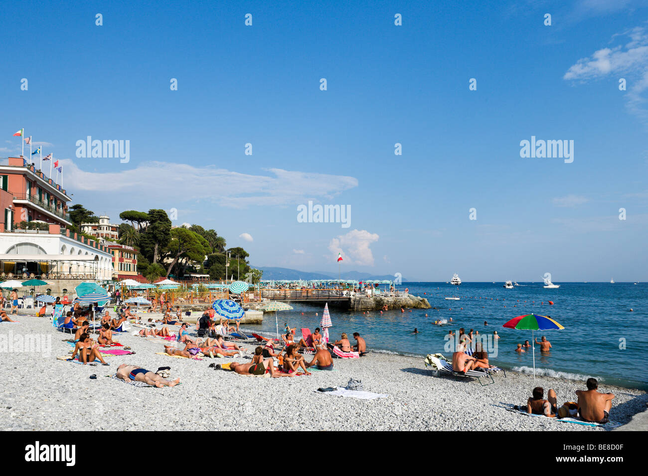 Santa margherita ligure and water hi-res stock photography and images ...